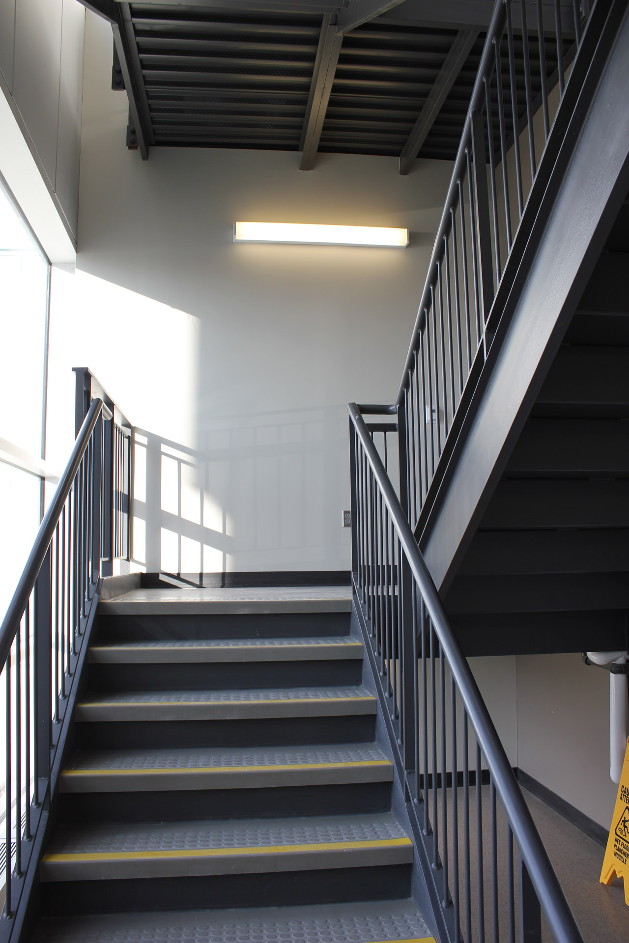 DNA Building - DNA D208